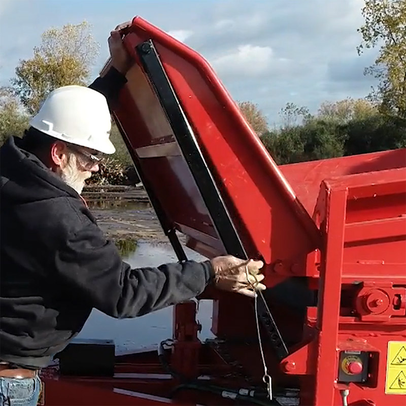 2400XT Wood Hog Horizontal Grinder (Tracked) | Stevens Group