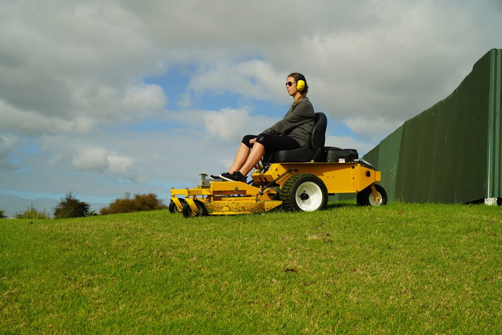 WALKER R42 | Stevens Group
