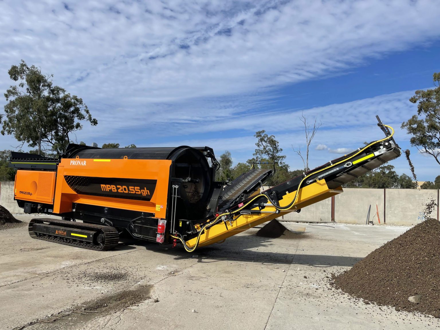 PRONAR MPB 20.55 Wheeled Trommel | Stevens Group