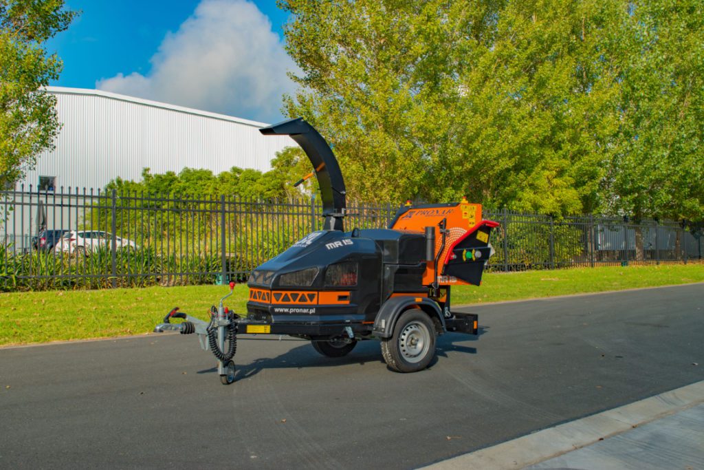 PRONAR MR-15 Wheeled Wood Chipper | Stevens Group