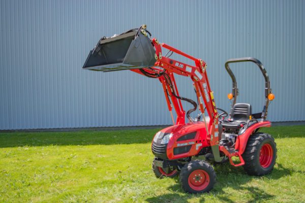BRANSON 2500H Compact Tractor | Stevens Group