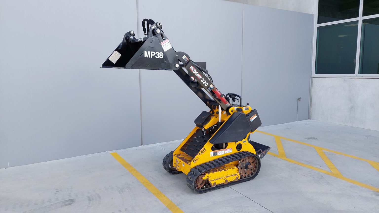 BOXER 320 Mini Skid Steer | Stevens Group