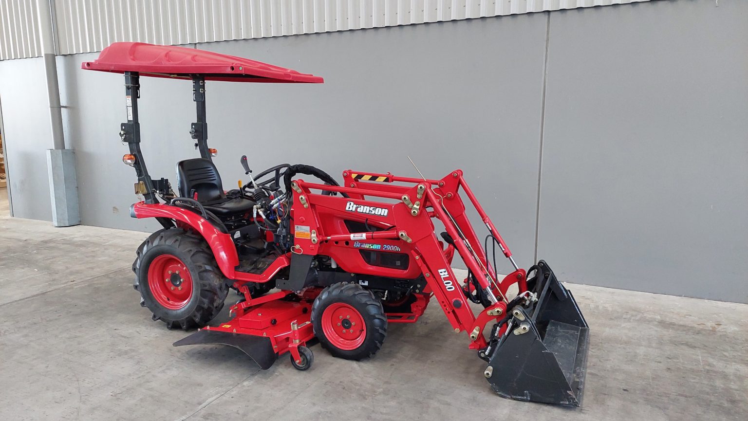 BRANSON 2900H Compact Tractor | Stevens Group