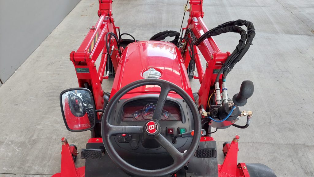 BRANSON 2900H Compact Tractor | Stevens Group